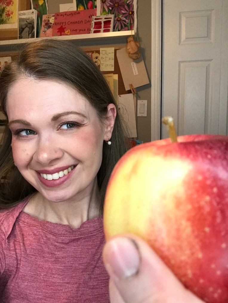 Paint-along still life apple. – Eva Christensen Art